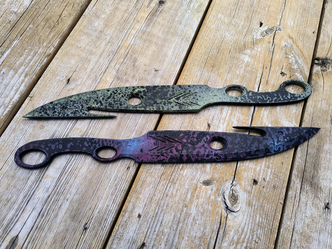 Cosplay Props - Hunter Knives - Etsy