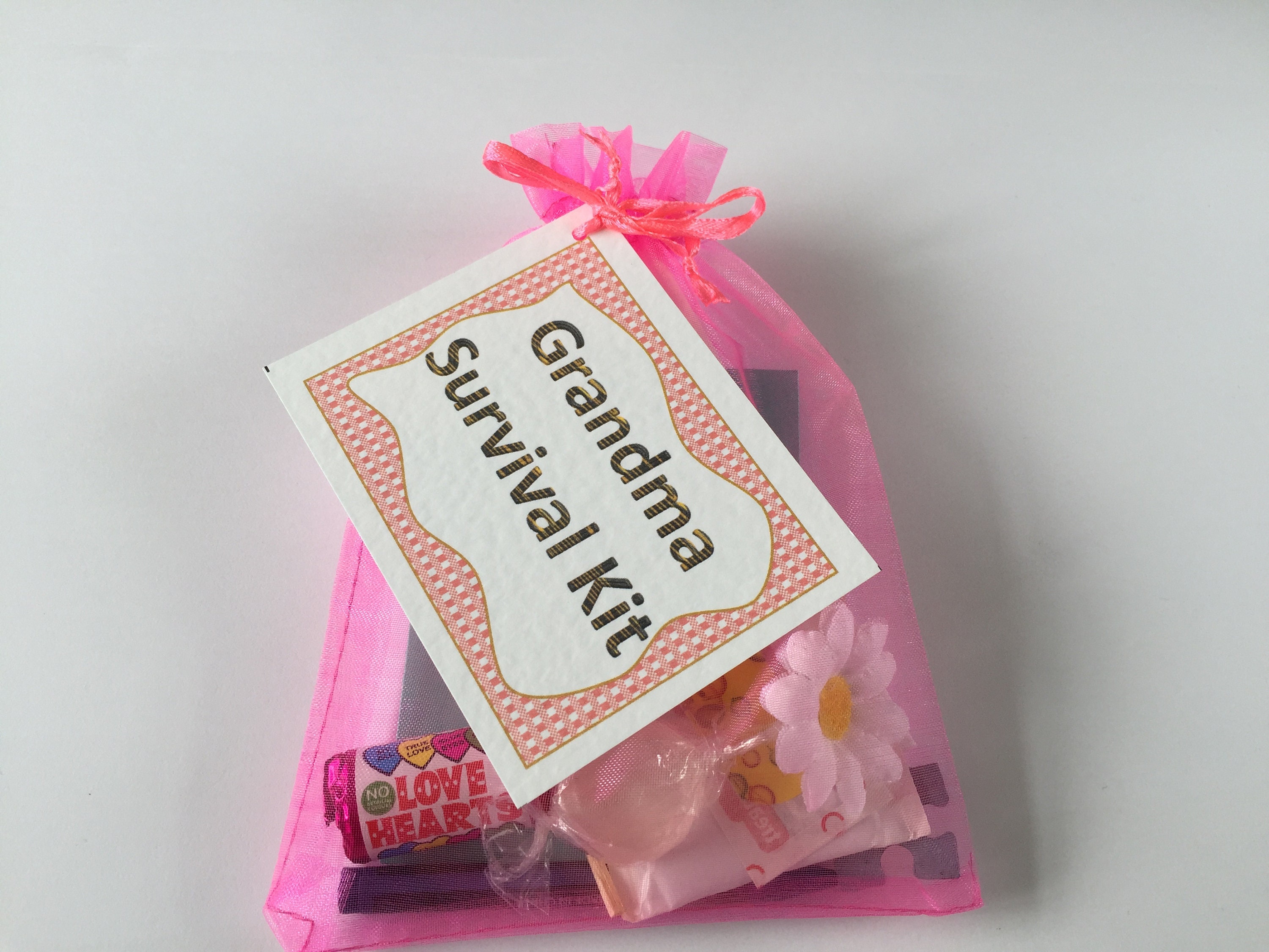 Grandma Survival Kit - Novelty Personalised Gift - Friendship Gift ...
