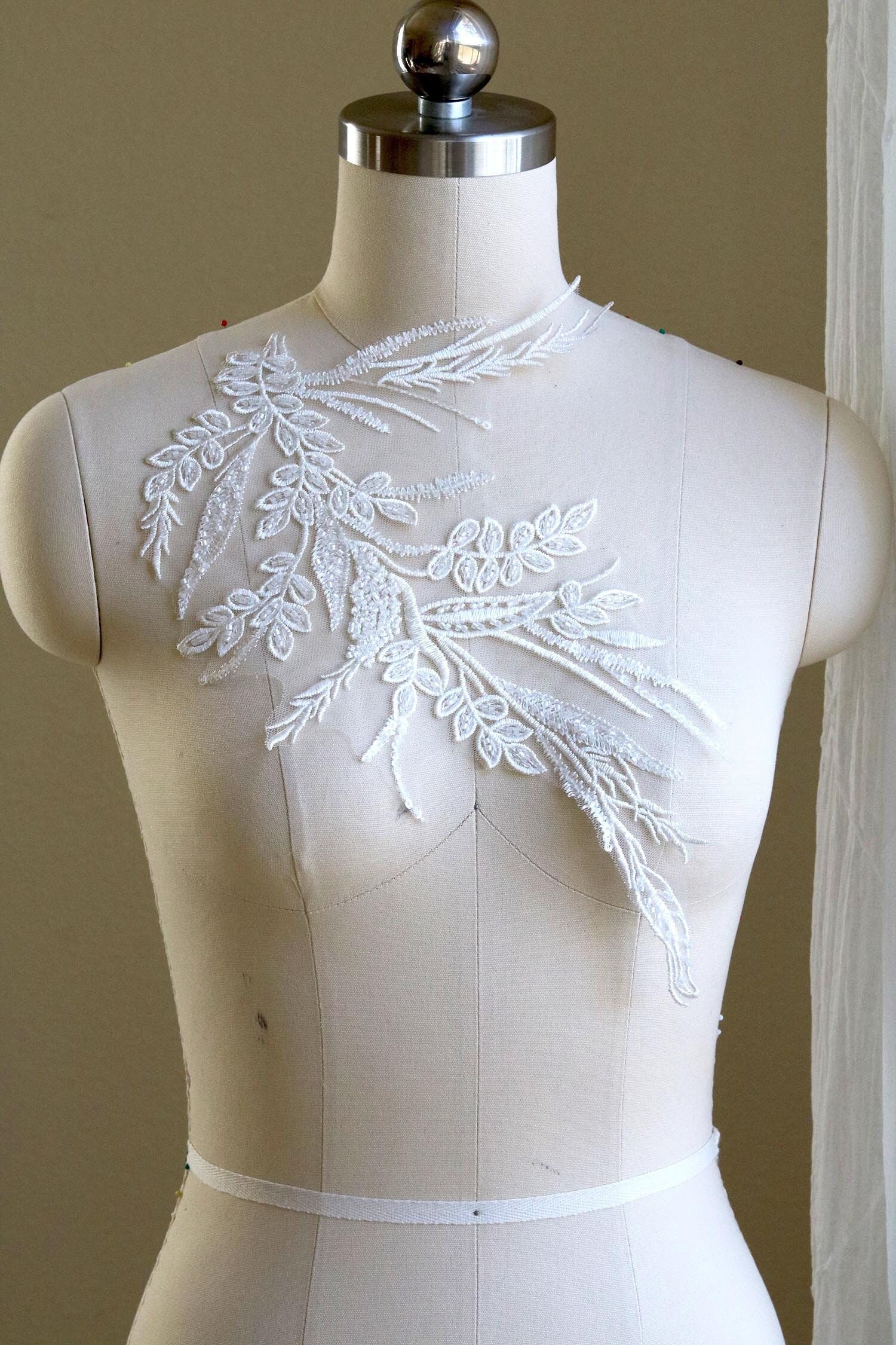 2262 Mirrored Pair Leaf off White Wedding Dress Applique for Wedding ...