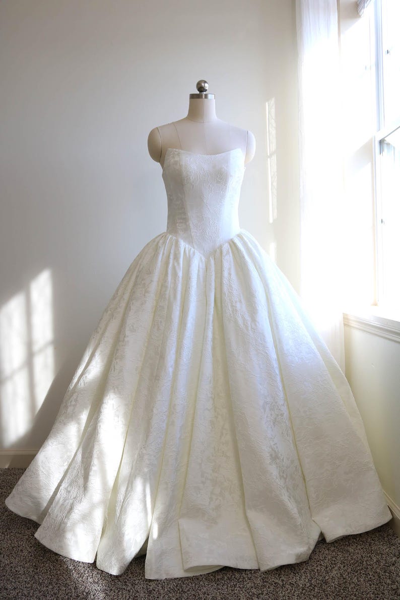 Jacquard Wedding Dress With Basque Drop Waist, Corset Back Cat Eye Ball ...