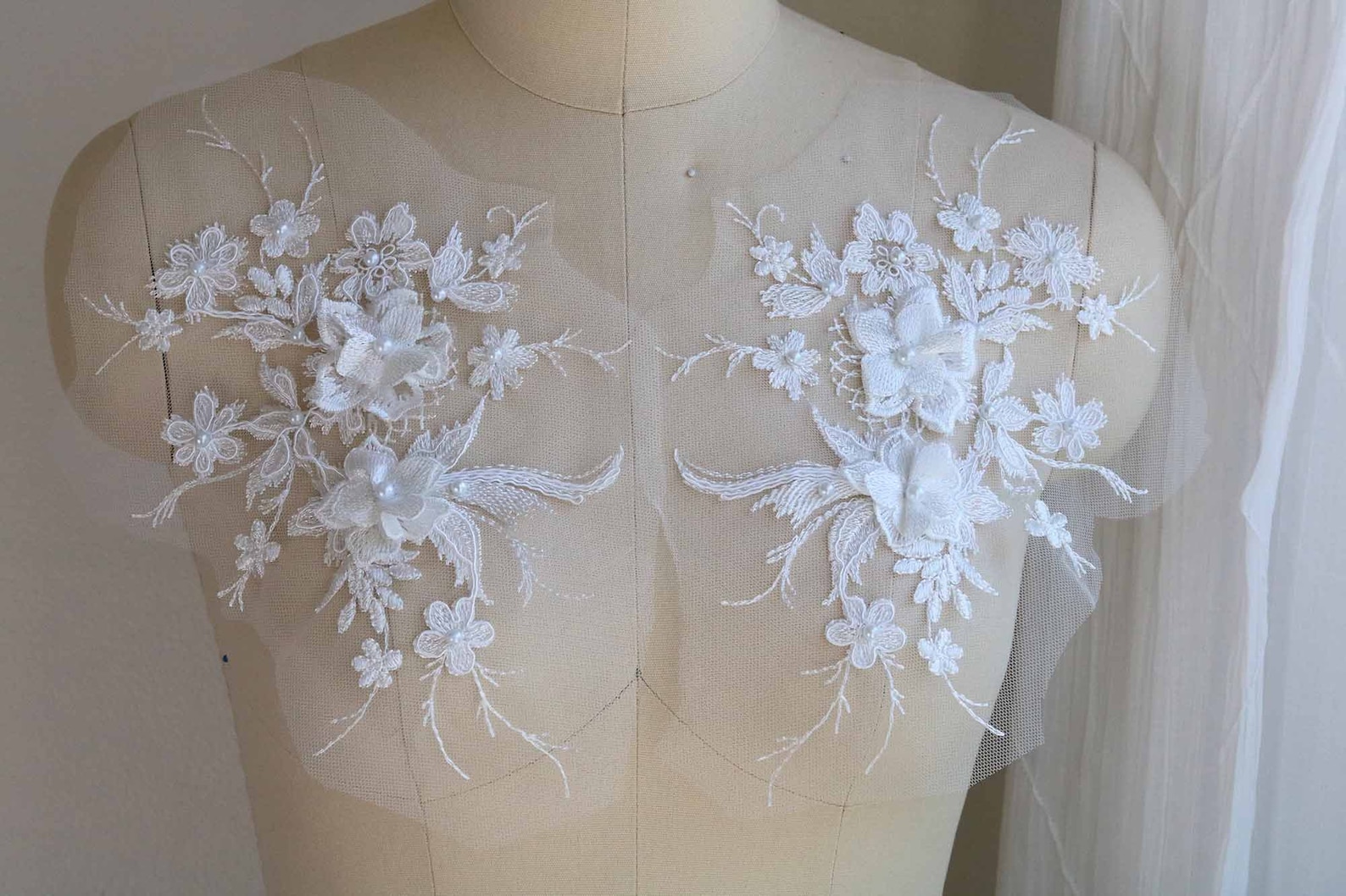 2077 Bridal Lace Applique, 3D Lace Applique, Wedding Dress Lace ...