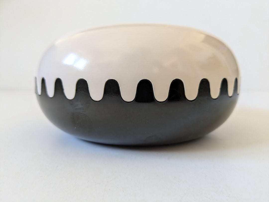 Vintage Iconic Alan Fletcher Space Age Design Black & White Clam Mebel ...