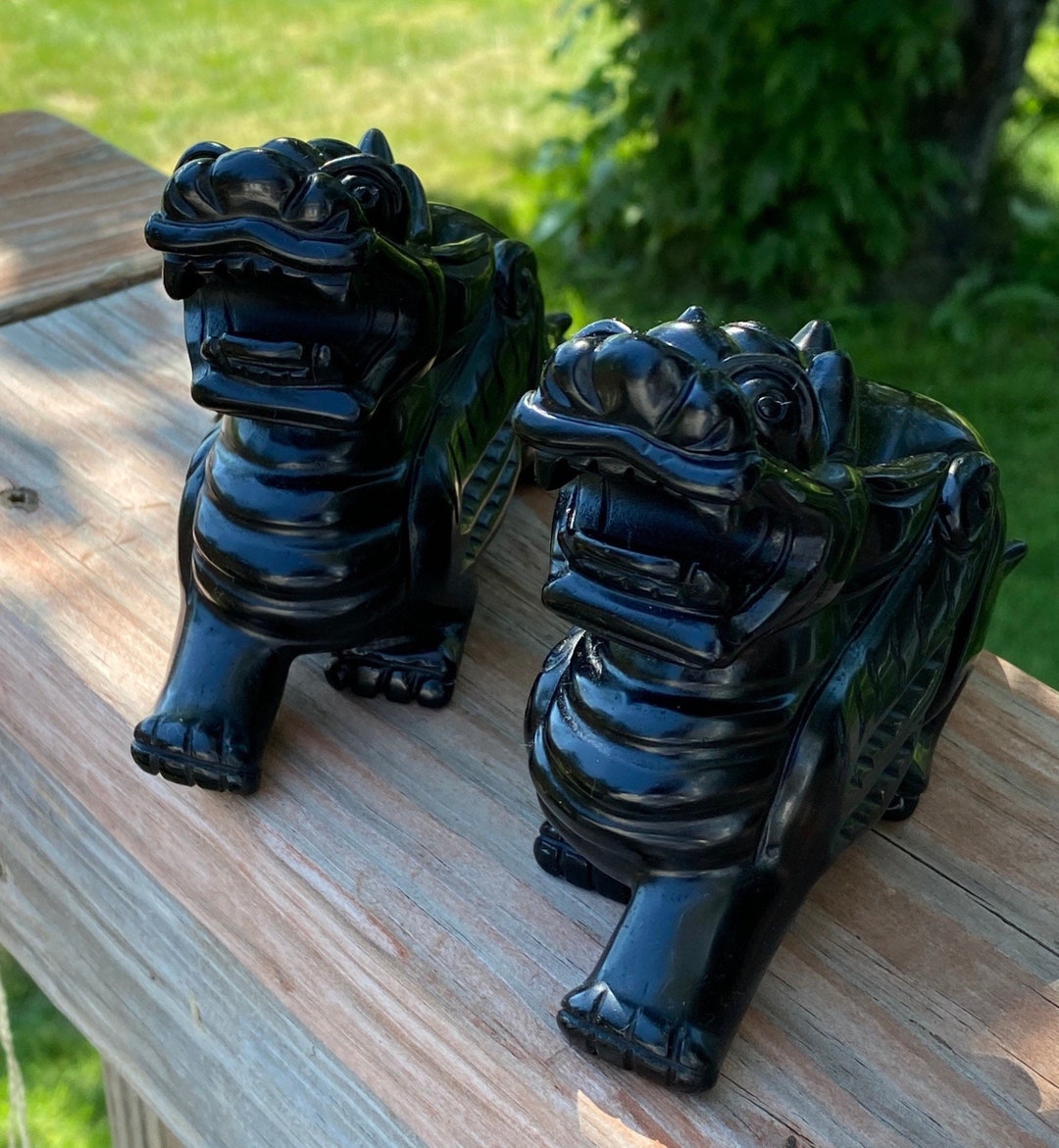Pair of Pixiu Fengshui Statue, Onyx Natural Gemstone Hand Carved Pixiu ...