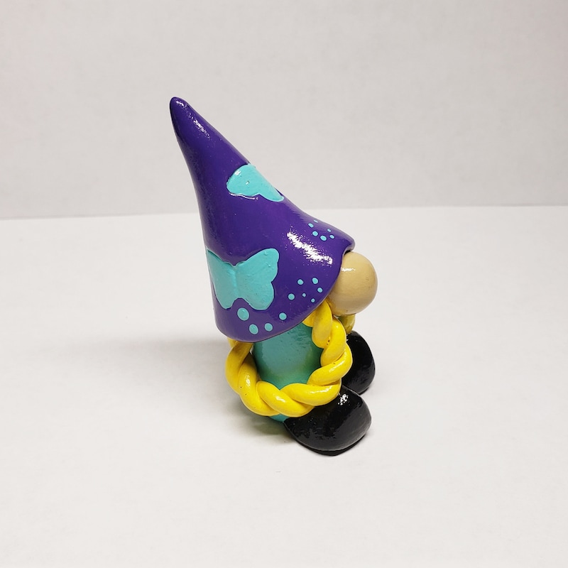 Female Gnome Statue - Etsy