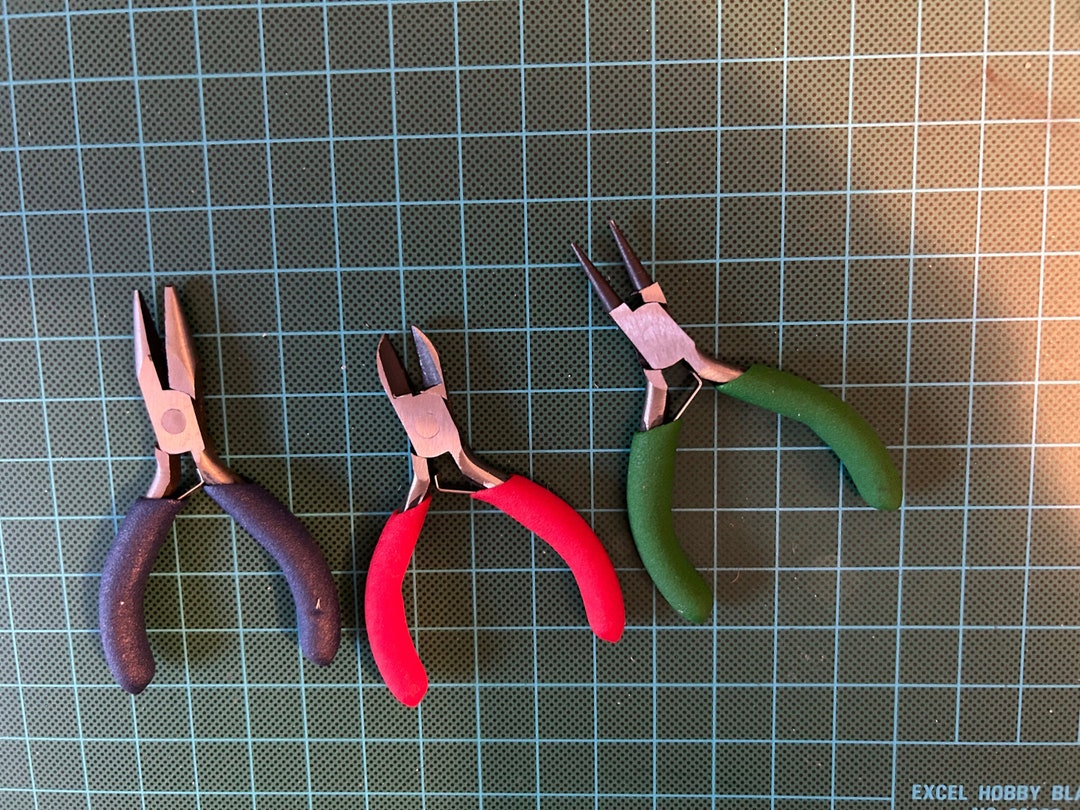 Set of 3 Mini Craft Clips. Round Nose Pliers. Thread Cutting Scissors ...