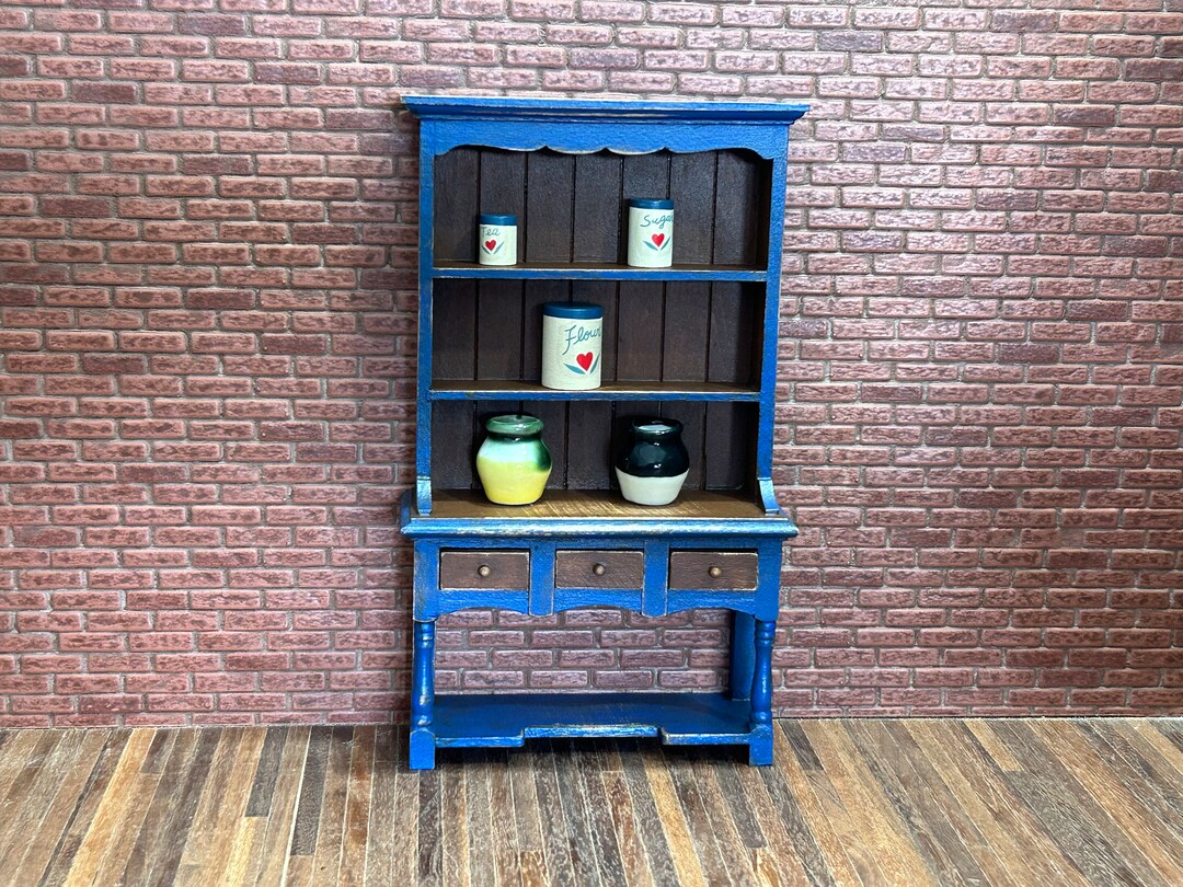 Sideboard With 3 Functional Drawers and Antique Style Turned Legs in ...
