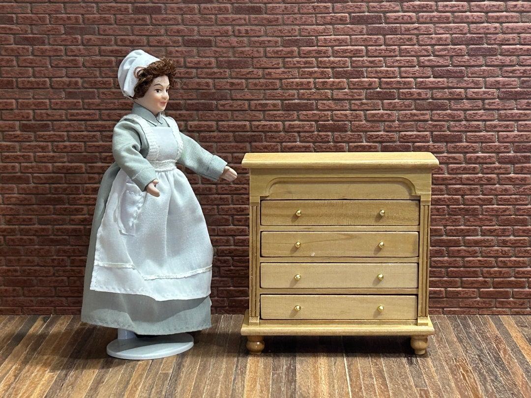 DIY Old Style Bedroom Chest of Drawers With Natural Lacquer Finish ...