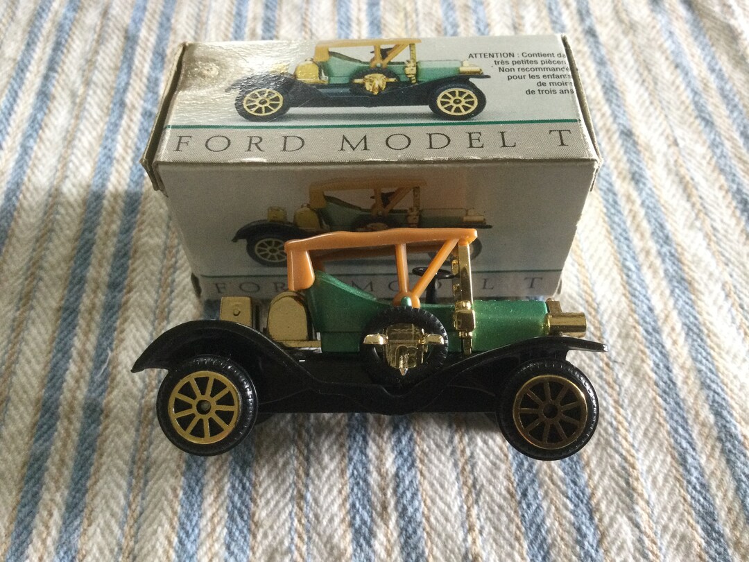 1910 Ford Model T. Mint Green and Gold No. 304. Vintage Item. - Etsy