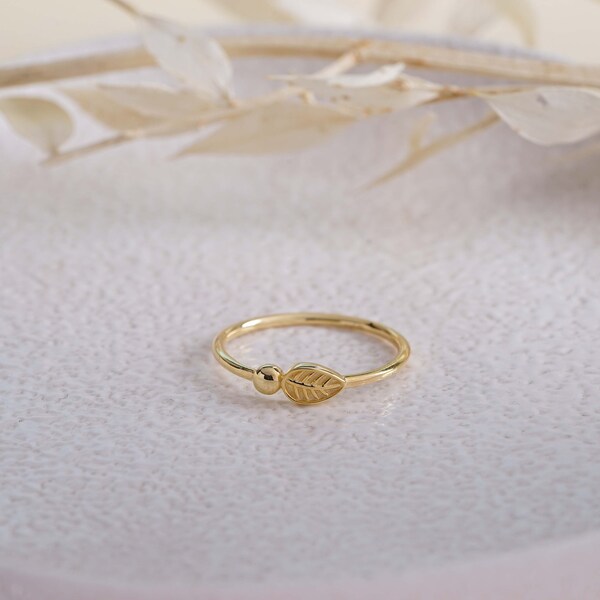 Gold Leaf Ring - Etsy