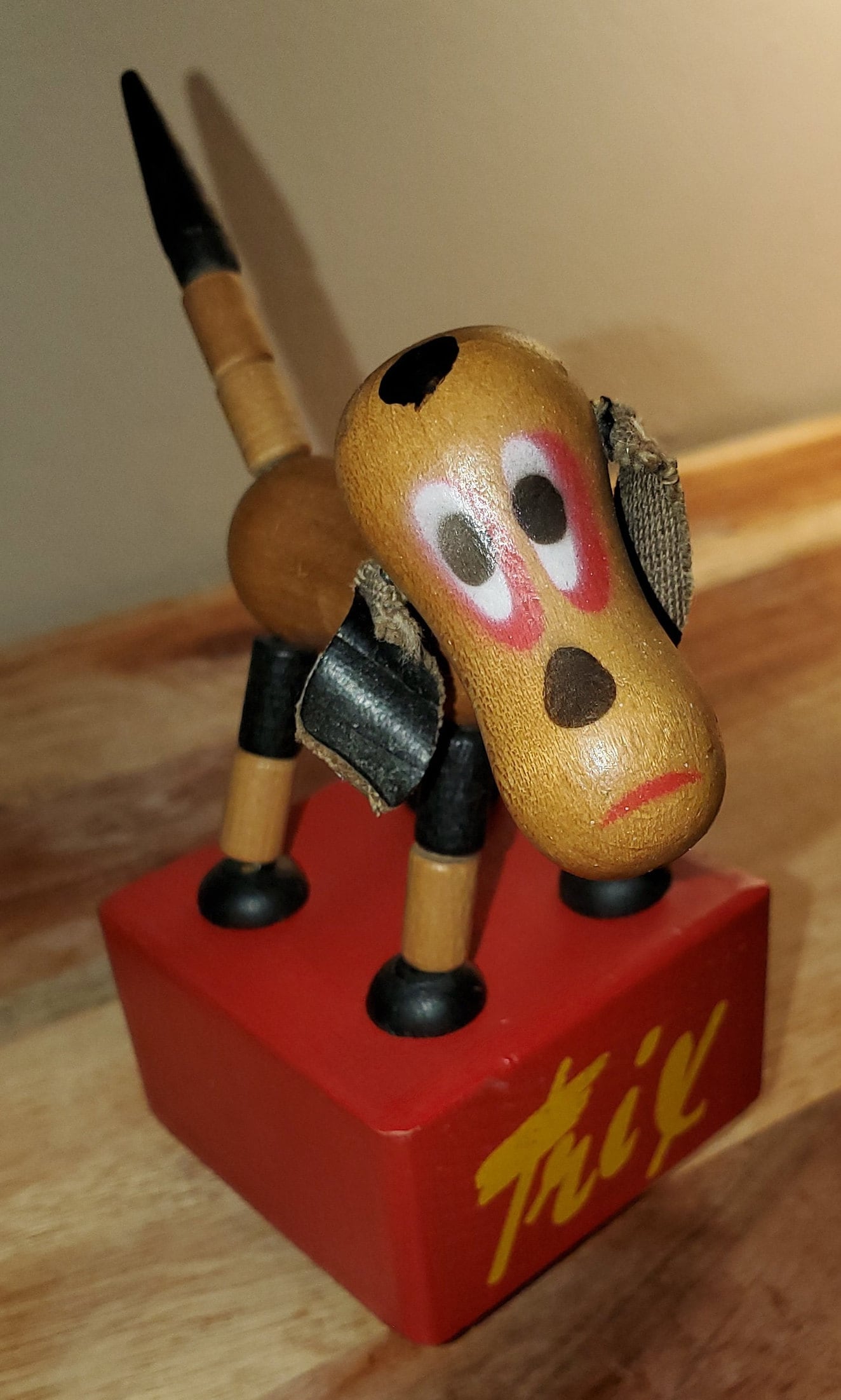 Trix Dog Finger Push Puppet Vintage Wooden Collapsible Toy 1940's 1950 ...