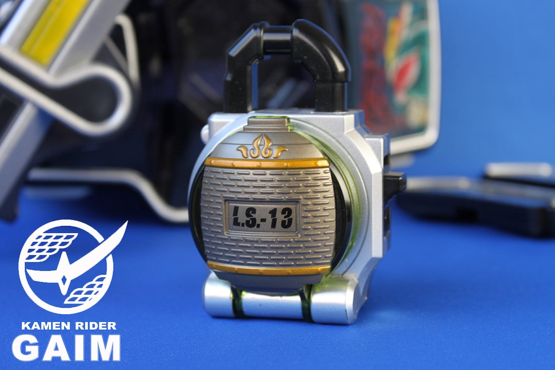 Kamen-rider Gaim[sound Lockseed Series L.S.-13 Kiwi DX Type]used - Etsy