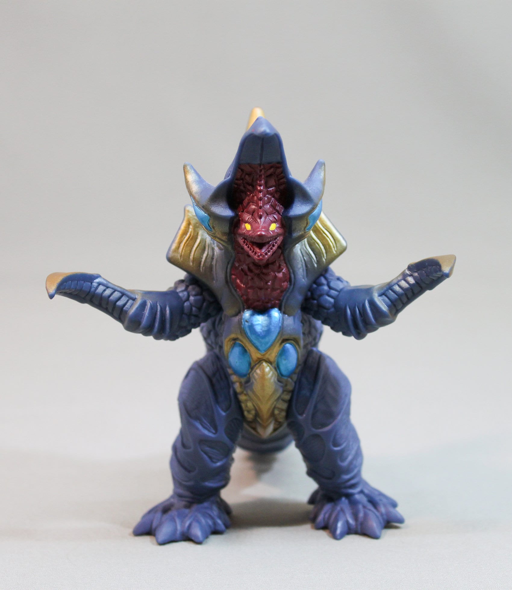 Space Battle Monster Super C.O.V. With Live Sign ultraman Soft Vinyl ...