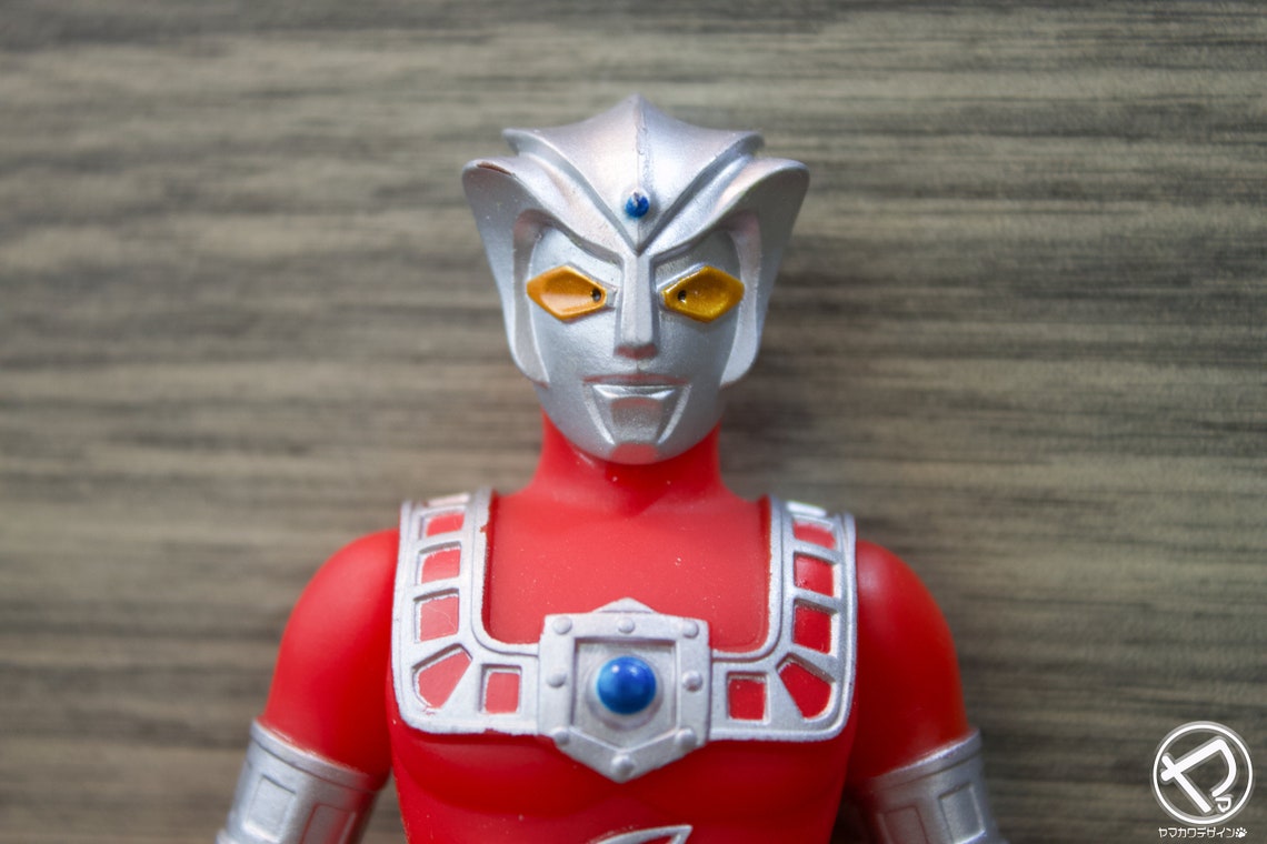 Ultraman Astra With Live Sign【ultraman Vinyl Soft Figure:used&cleaned】s ...