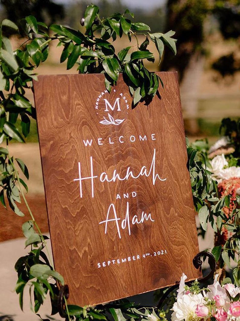 Customized Wooden Wedding Welcome Sign Transparent Wedding Water Sign ...