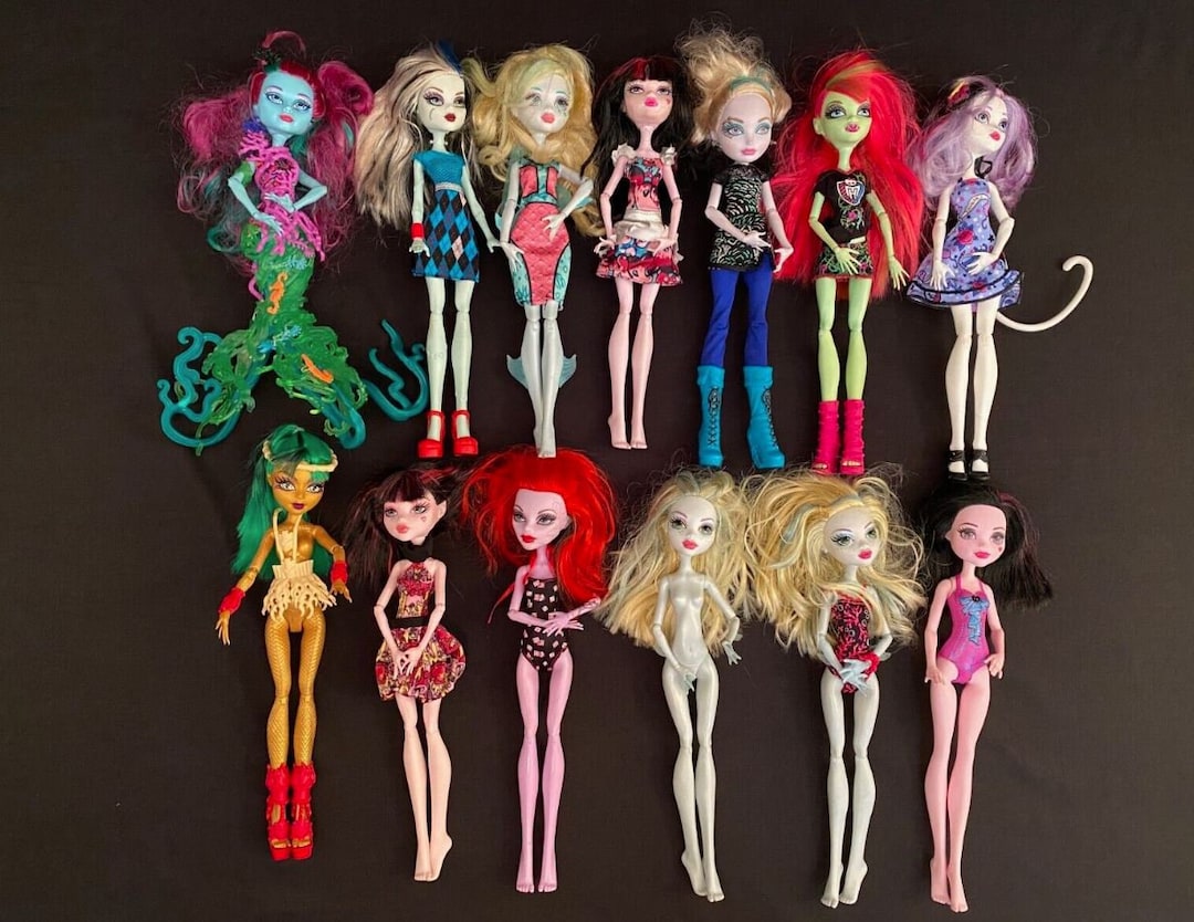 Monster High Huge Bundle Lot 32 Dolls 100s of Accessories - Etsy