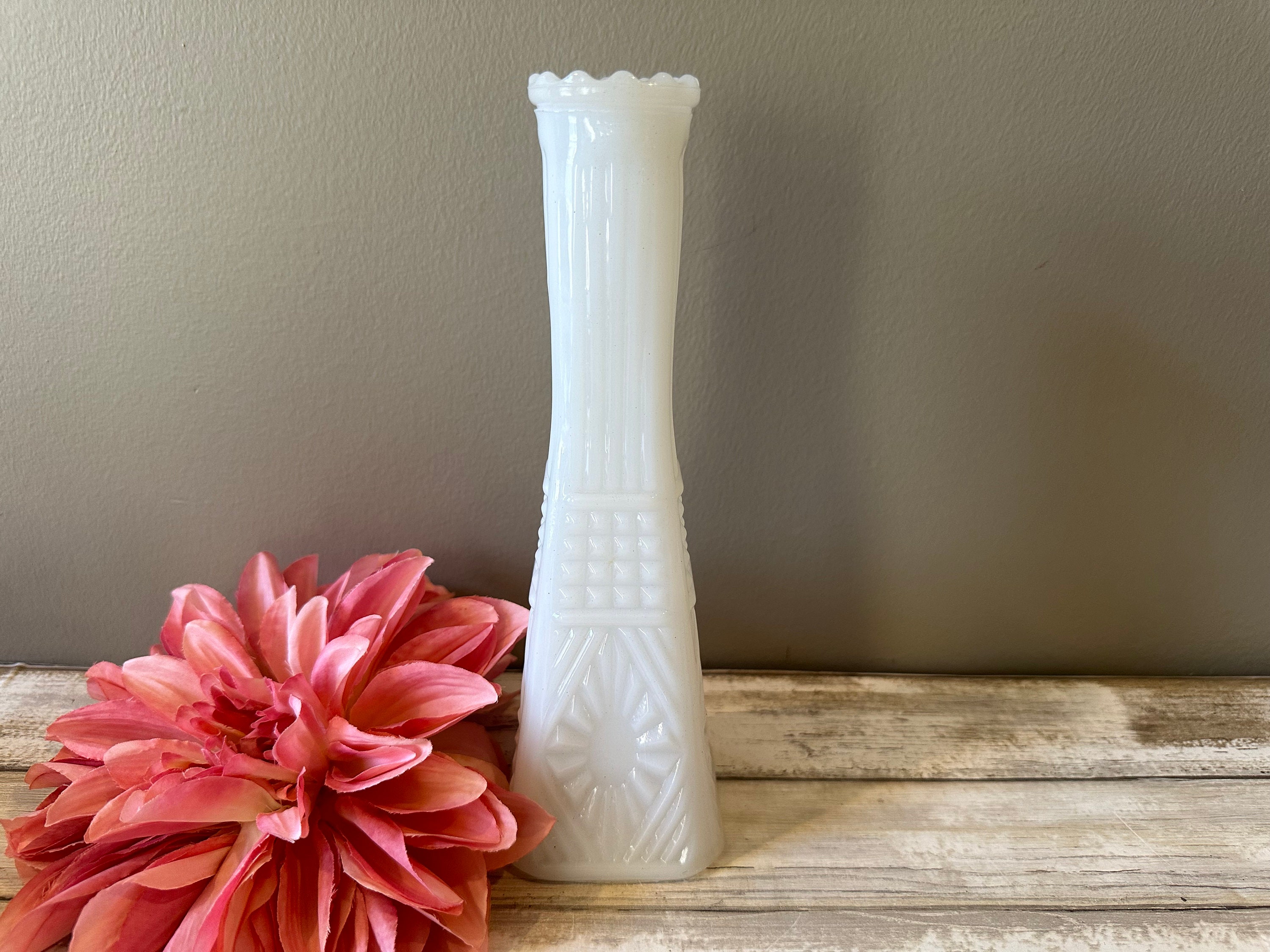 Vintage - Milk Glass - Art Deco- Square Bottom - Vase - 8 3/4" Tall ...