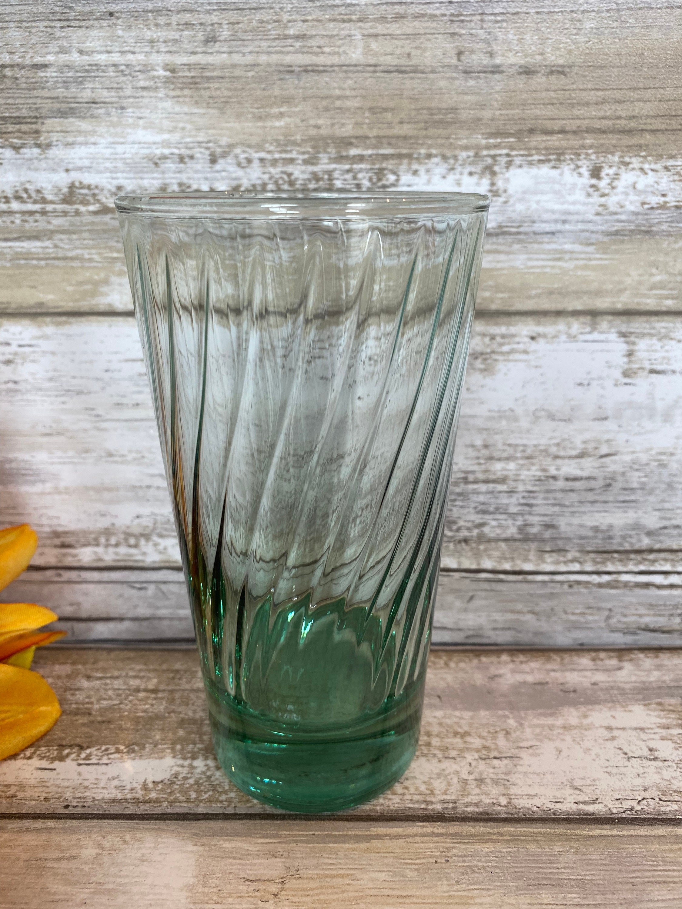 Libbey Swirl Spanish Green Set of 2-5 8 oz. Juice Glass Juice Sets ...