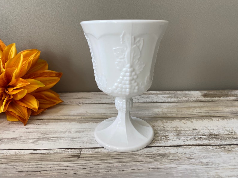 Vintage Indiana Glass Milk Glass Grape Pattern Tumblers - Etsy