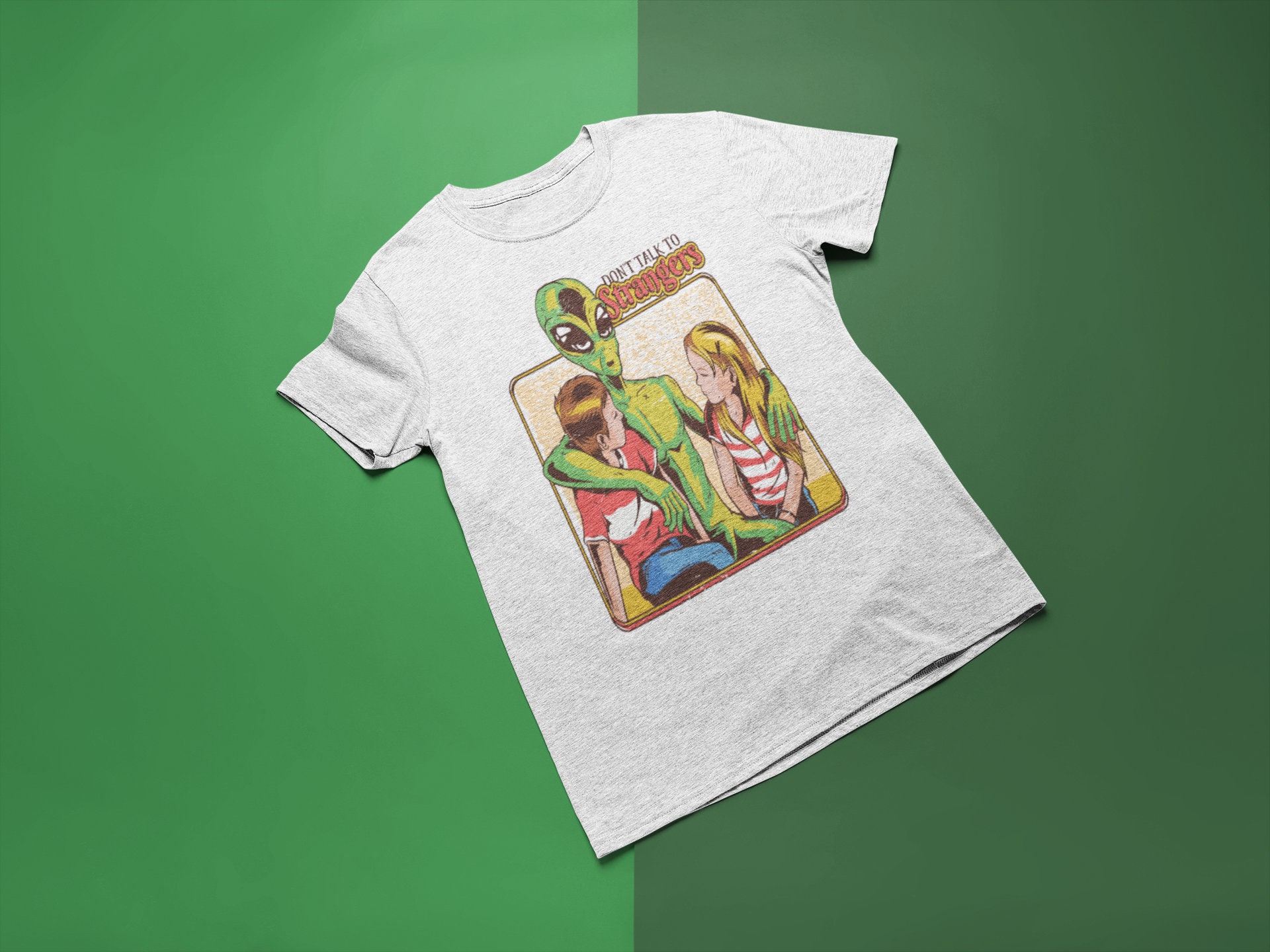 Alien T Shirt Funny Alien T-shirt Strangers Tee Creepy - Etsy