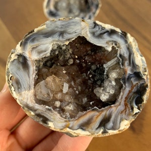 S875 Galaxy Agate Box Jewelry Box Chalcedony Geode One Agate Cut in 2 ...