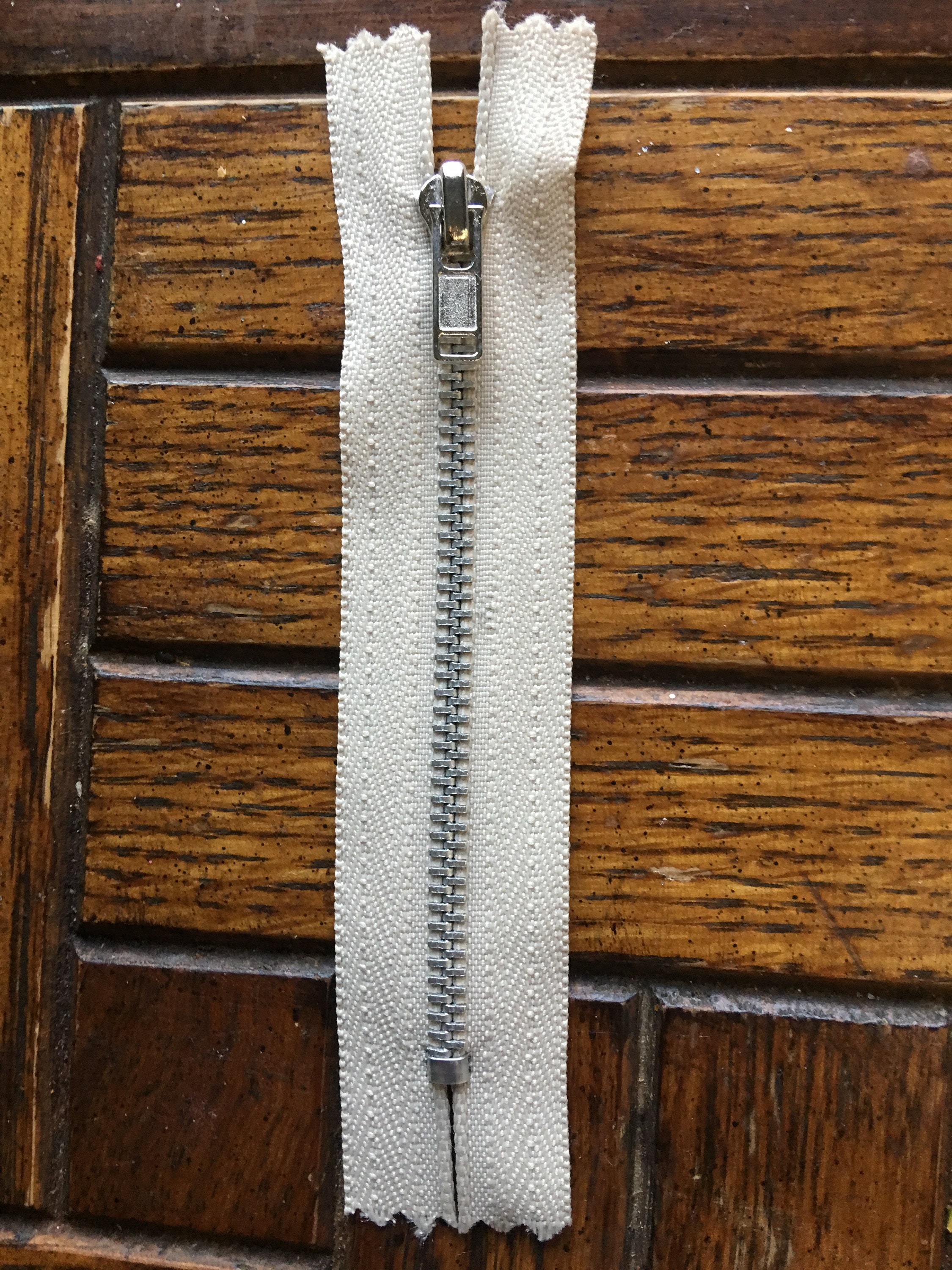 4 Inch Open Top Tan Zipper W/silver Teeth & Pulls first - Etsy Denmark