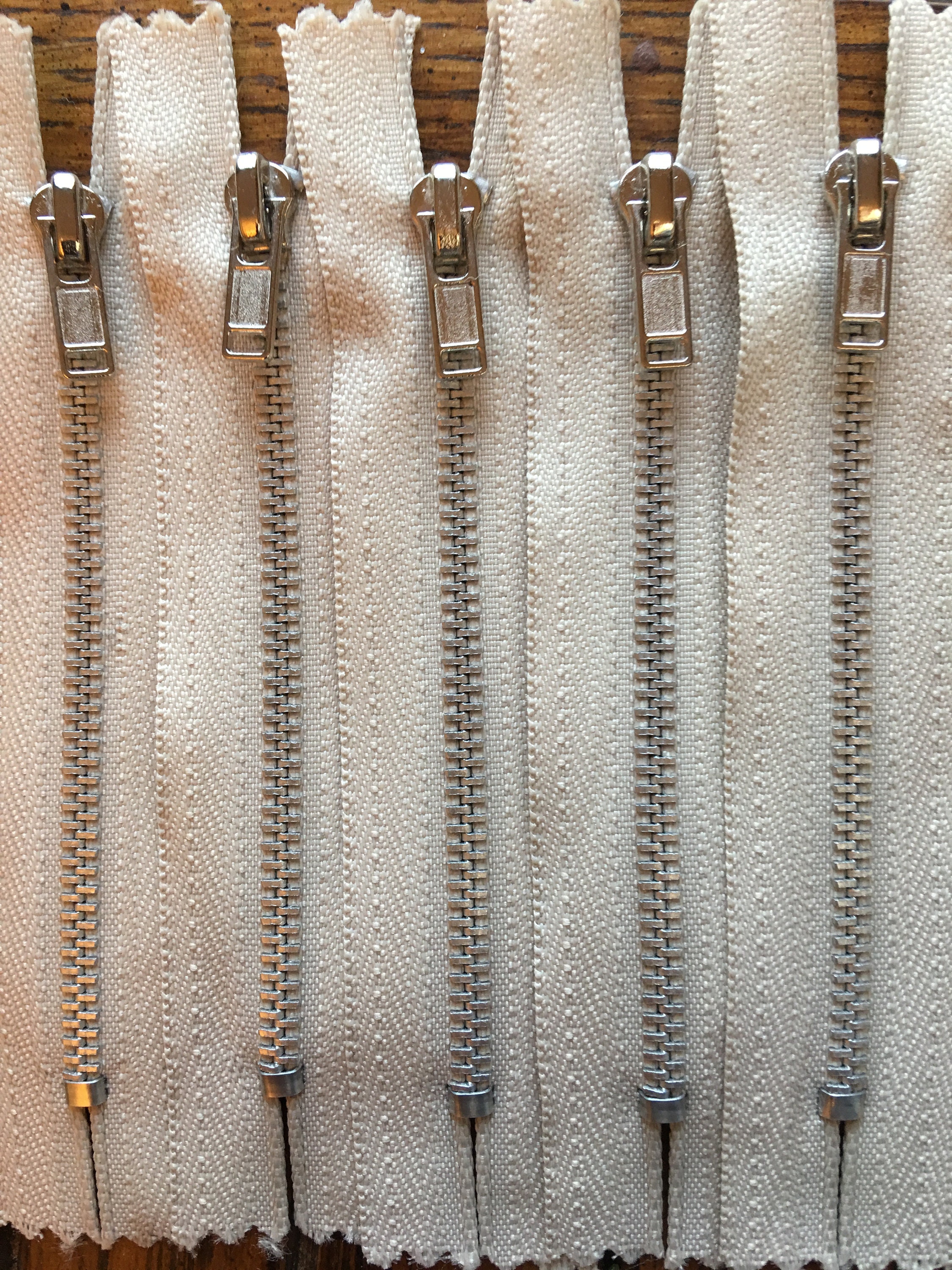 4 Inch Open Top Tan Zipper W/silver Teeth & Pulls first - Etsy Denmark