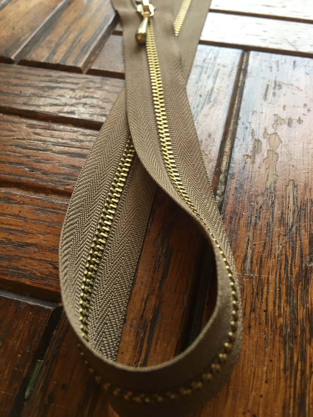 17" Beige Separating Zipper W/solid Brass Chunky Teardrop Pull (4.5 ...