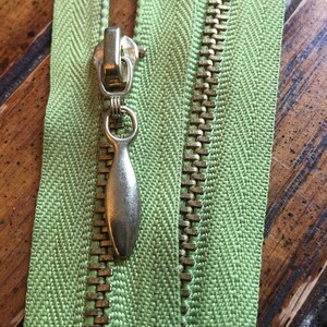 20 Inch Spring Green Zipper W/#4.5 Solid Brass Teardrop Pull ...