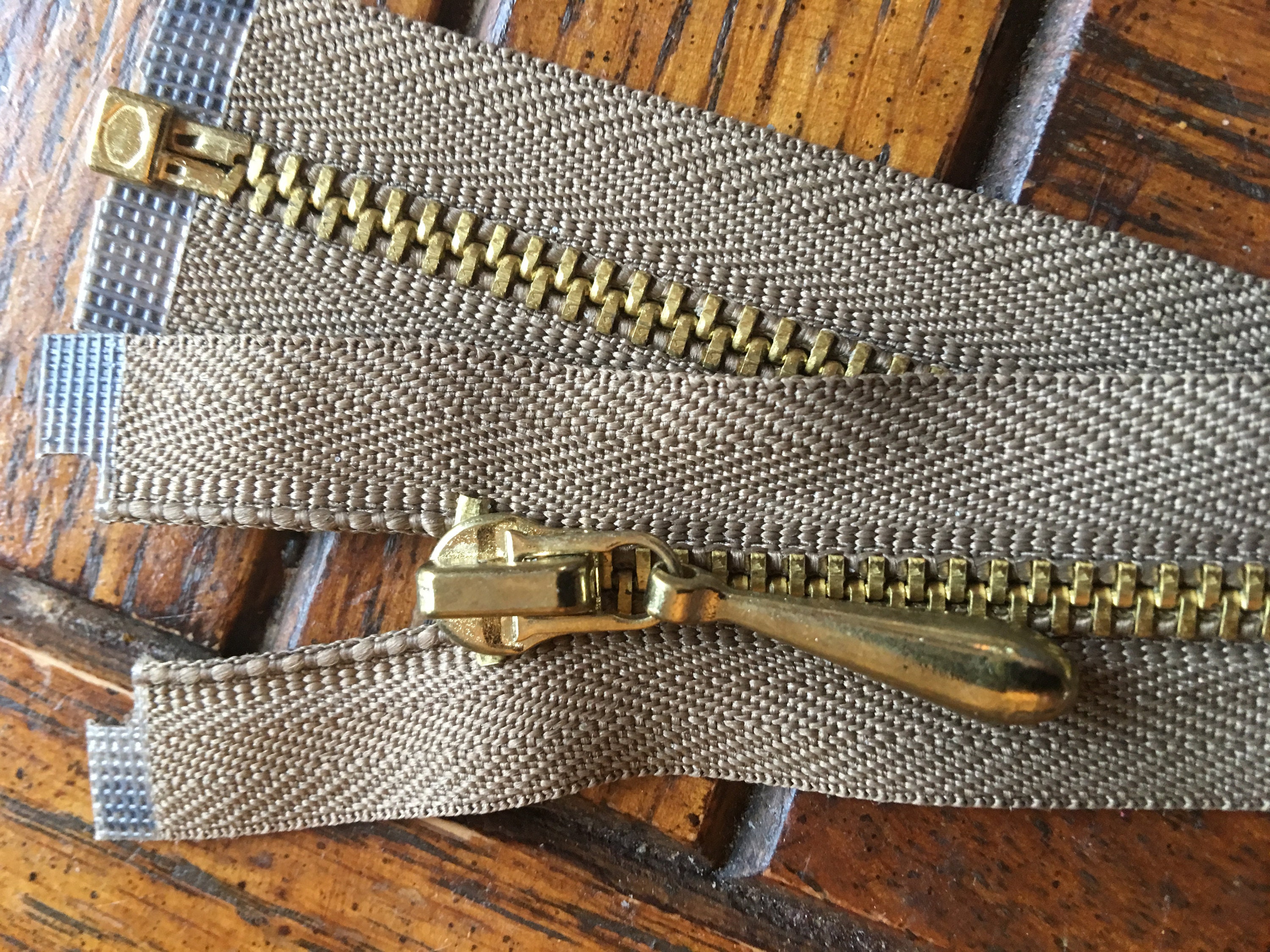 17 Beige Separating Zipper W/solid Brass Chunky Teardrop | Etsy