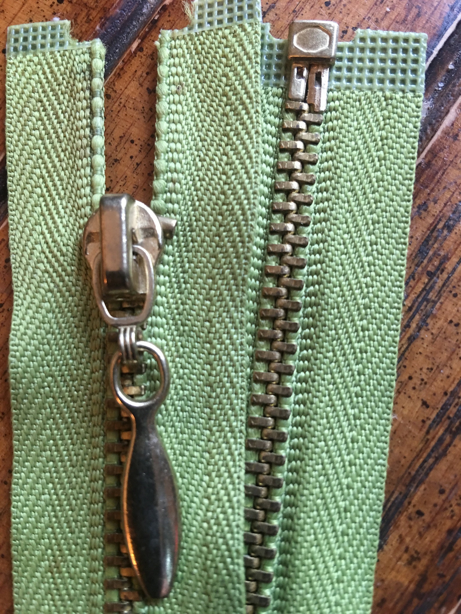 20 Inch Spring Green Zipper w/4.5 Solid Brass Teardrop Pull | Etsy