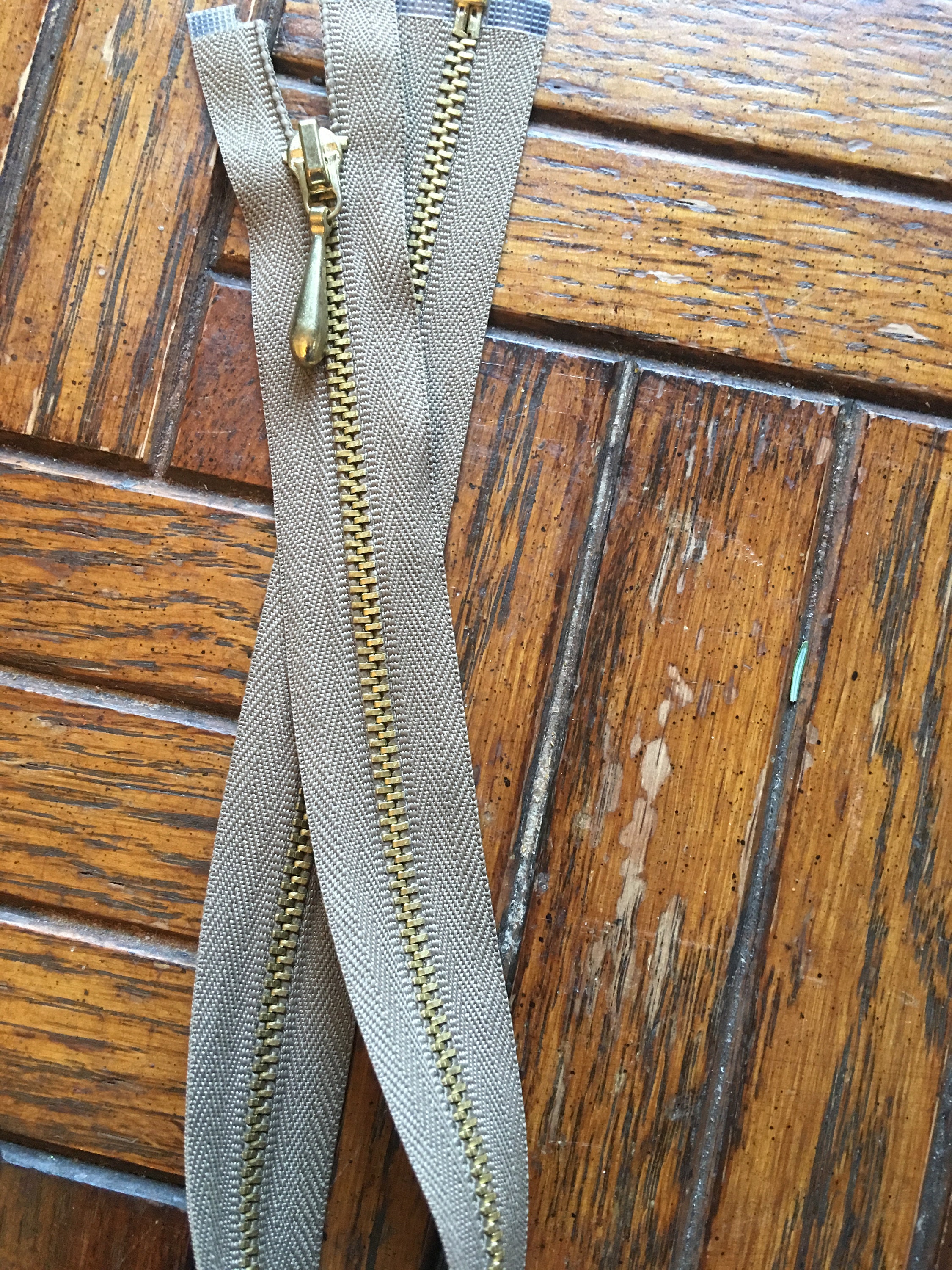 17 Beige Separating Zipper W/solid Brass Chunky Teardrop | Etsy