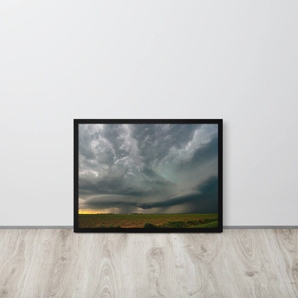 Sculpted Storm Structure - Supercell Thunderstorm - Extreme Weather ...