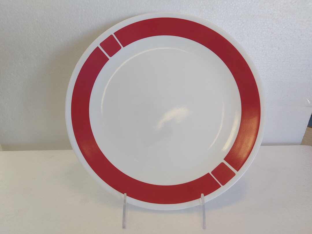 Corelle 10.25" Dinner Plate - Urban Red. Brand New. - Etsy
