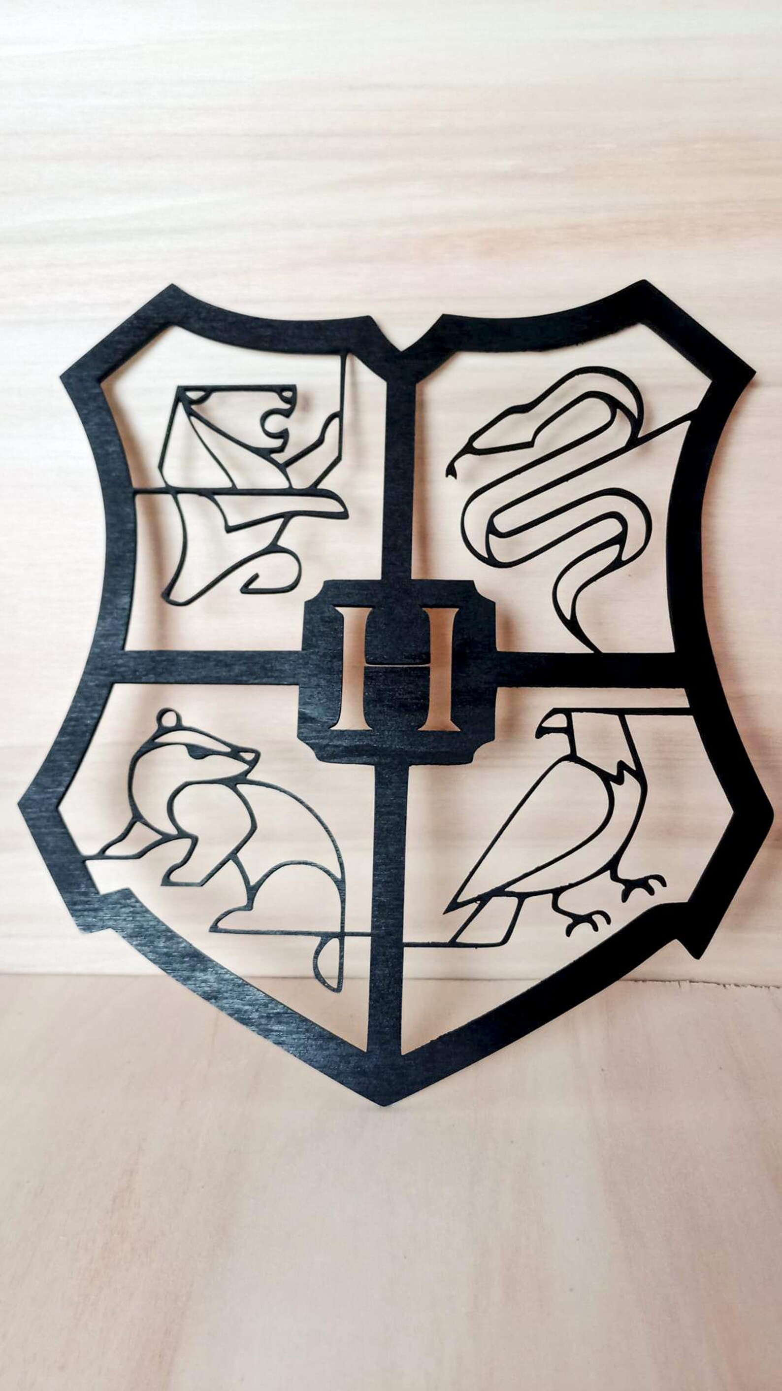 Hogwarts Minimal Crest – DXF & SVG Files for Laser Cutting – Wizarding ...