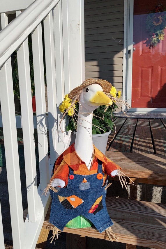 dress up lawn goose | Dresses Images 2025