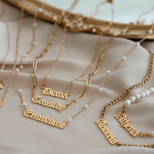 18K Gold Old English Name Necklace Pearl Waterproof Name - Etsy