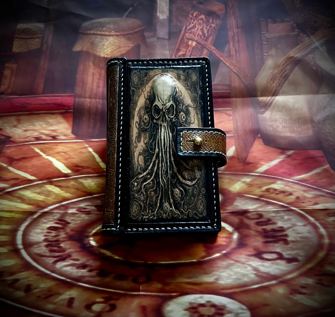 The Call of Cthulhu - Steampunk Phonecase With Pockets, 6 Cardholders ...