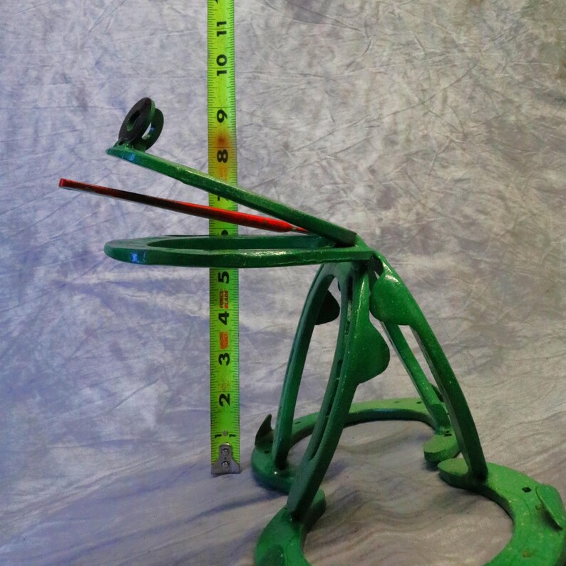 Scrap Frog / Scrap Metal Art / Horse Shoe Art / Frog / Ribbit / Made in ...