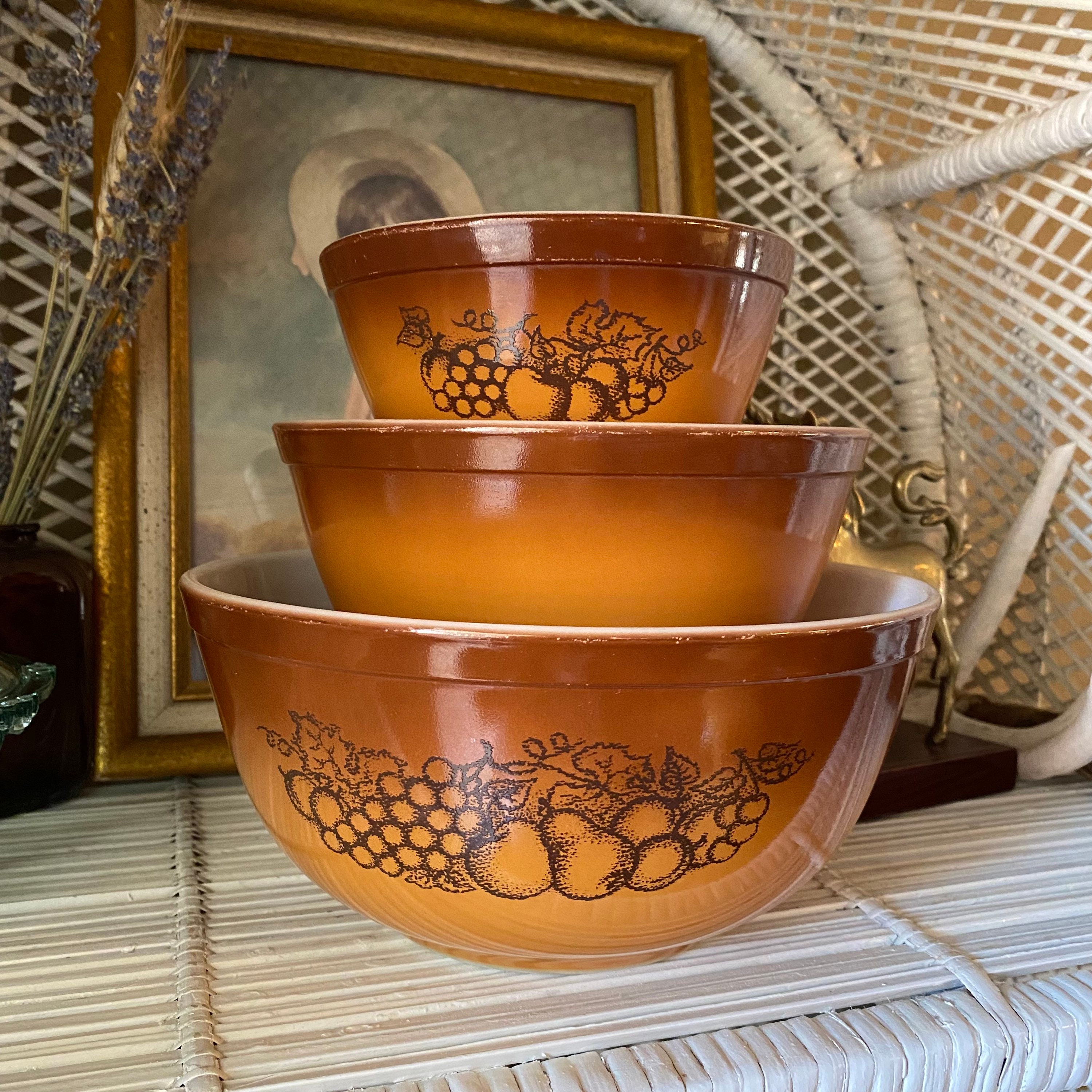 Pyrex Nesting Cinderella Mixing Bowls Old Orchard Set of 3 401, 402 ...