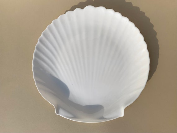 Vintage Arcoroc Large White Shell Plate Large Glass Shell - Etsy