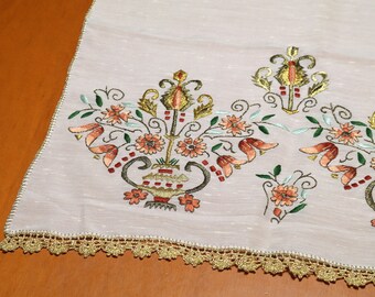 Vintage Table Runner - Etsy