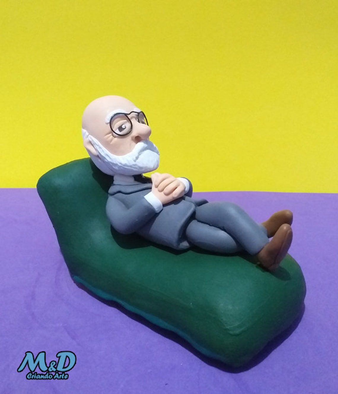 Sigmund Freud Reflecting on the Divan / Freud Figurine / Freud - Etsy