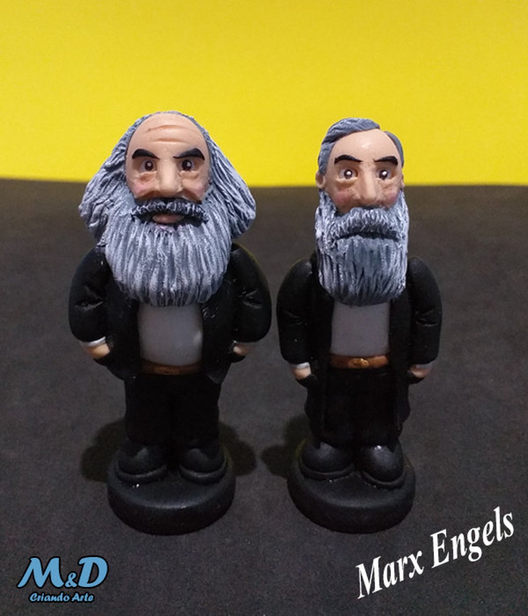Karl Marx and Friedrich Engels / Figurines Karl Marx and Friedrich ...