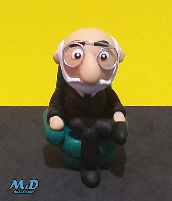 Sigmund Freud in the Armchaire / Figurine Freud / Freud Handmade Figure ...