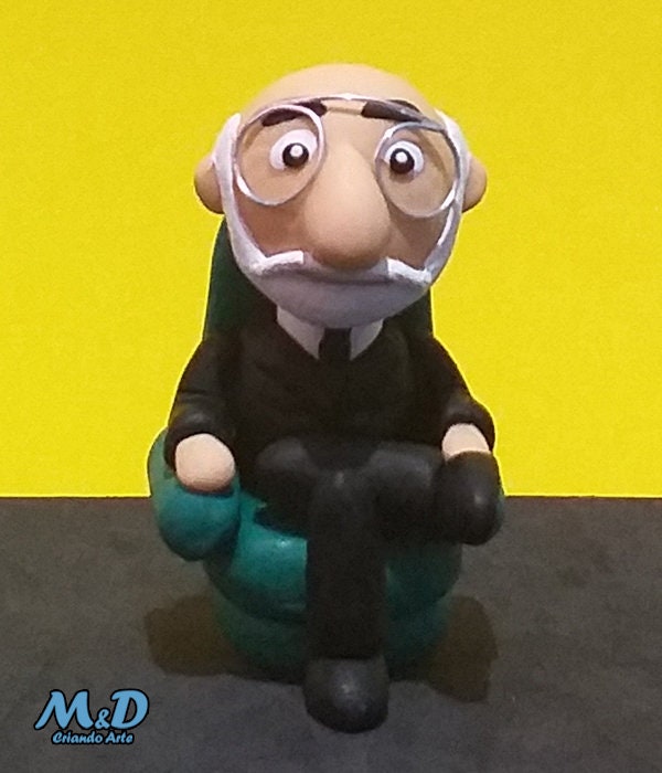 Sigmund Freud in the Armchaire / Figurine Freud / Freud Handmade Figure ...