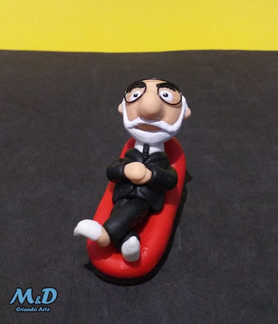 Sigmund Freud Relaxing on the Divan / Freud Figurine / Freud Handmade ...