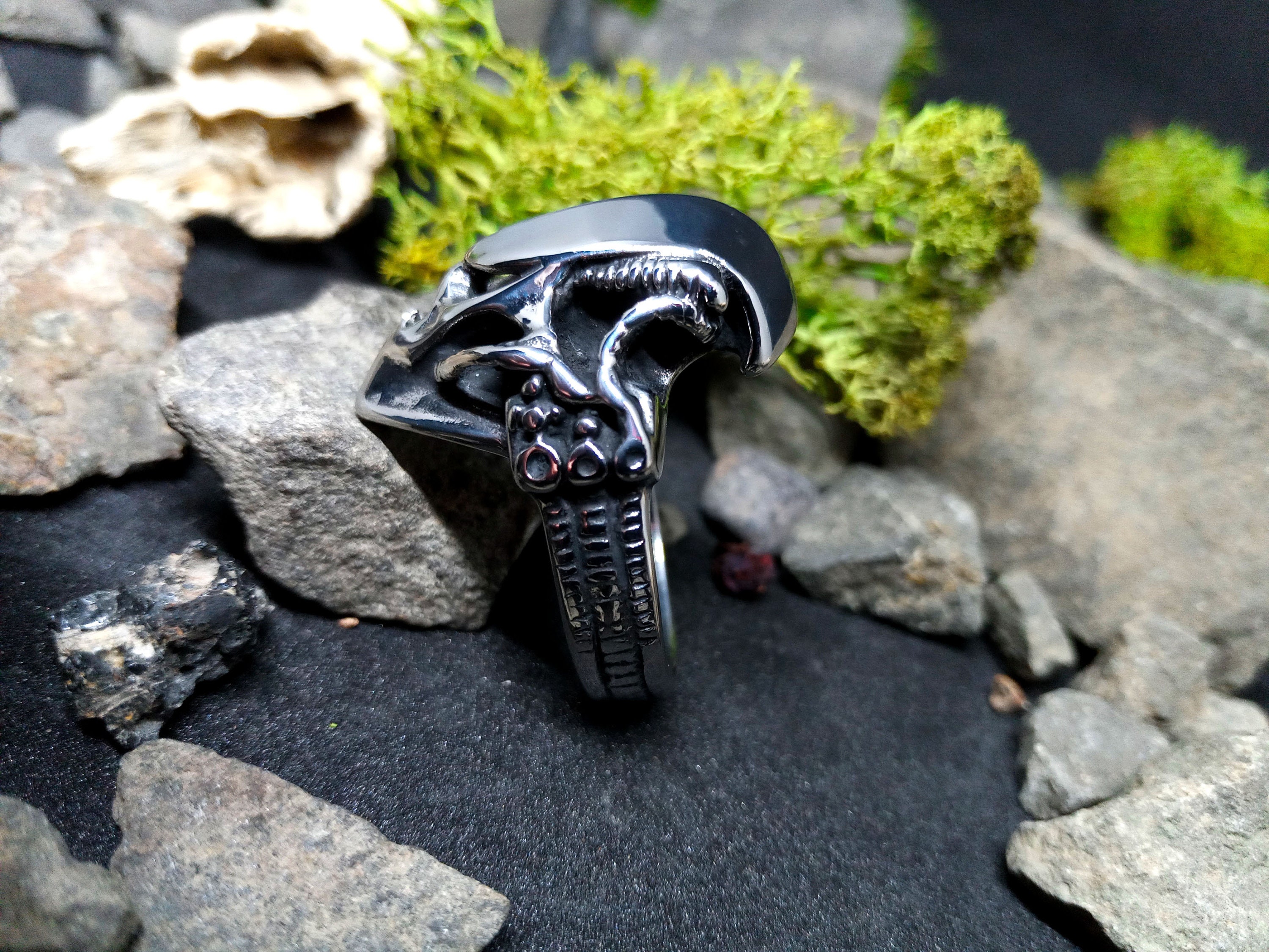 Predator Themed Skull Ring Jewelry - Etsy