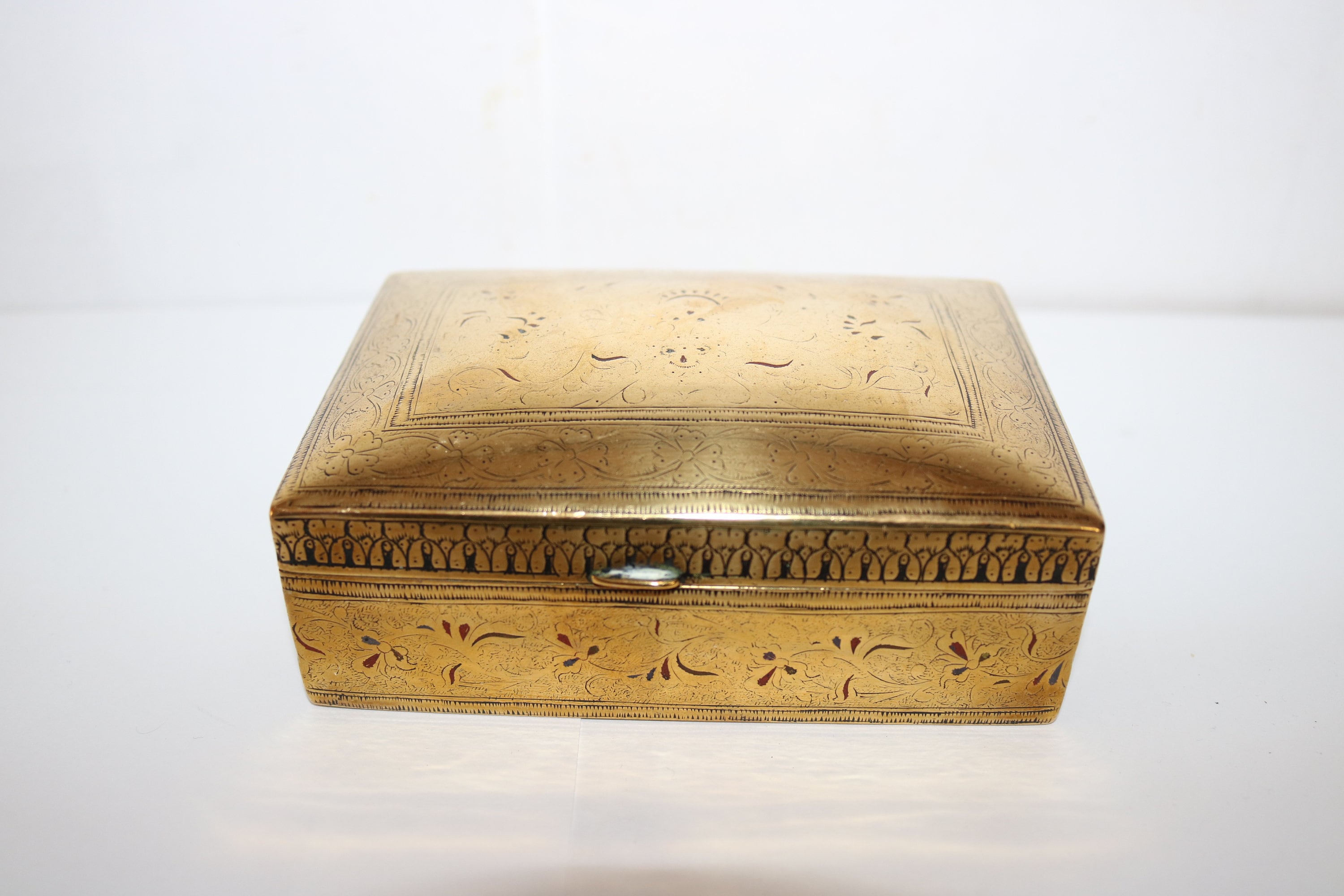 Vintage Engraved Gold Tone Trinket/ Jewellery Box with Wooden | Etsy