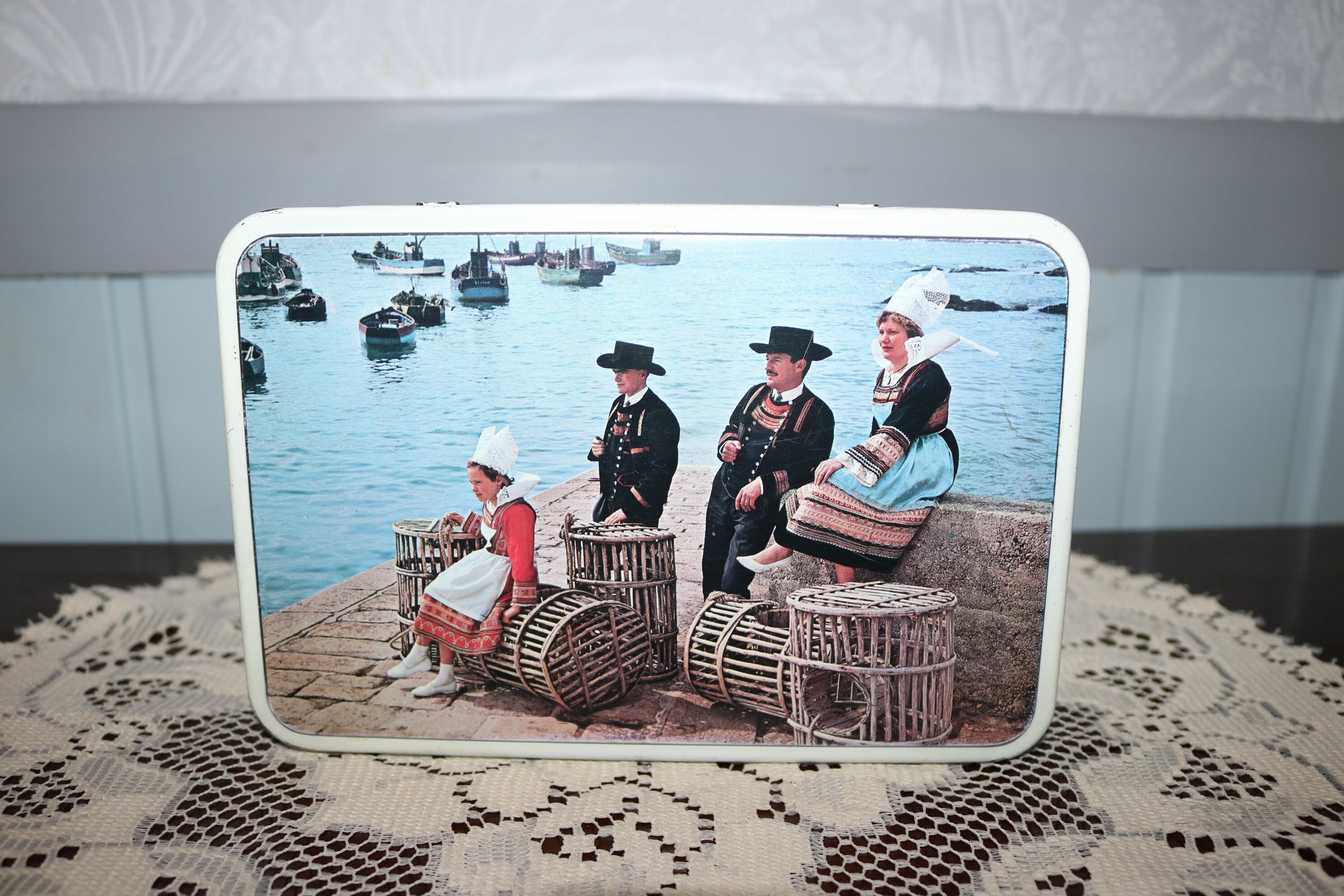 Vintage Panier et Tanguy France Tin Boxes & Bins Tins Storage ...