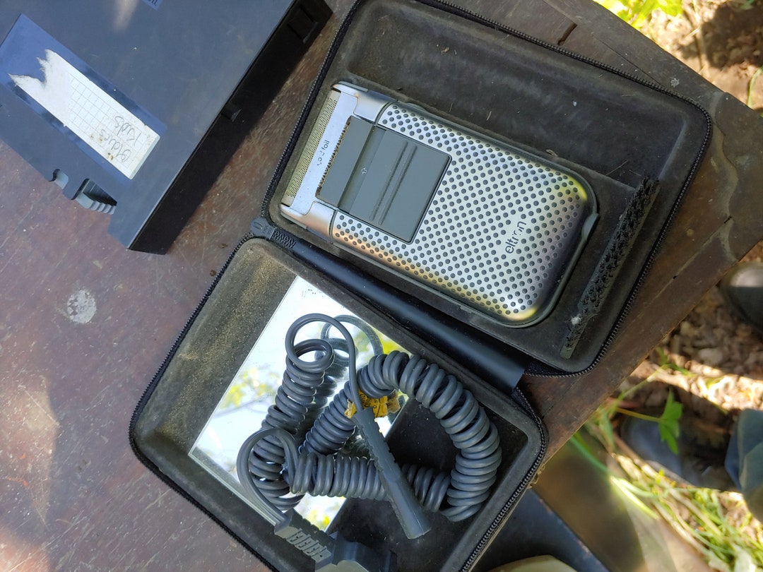 Vintage Braun Eltron Electric Razor Vintage Mens Grooming Products ...